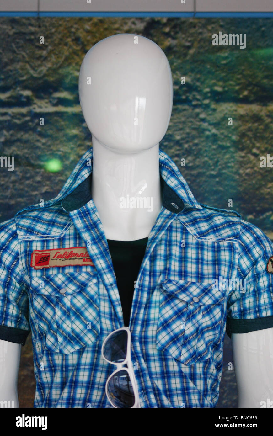 Dummy in Shop Window Stock Photo - Alamy