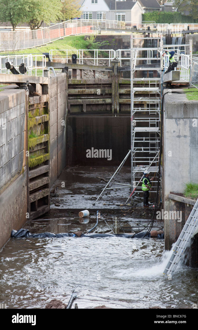 Drainage maintenance hi-res stock photography and images - Alamy
