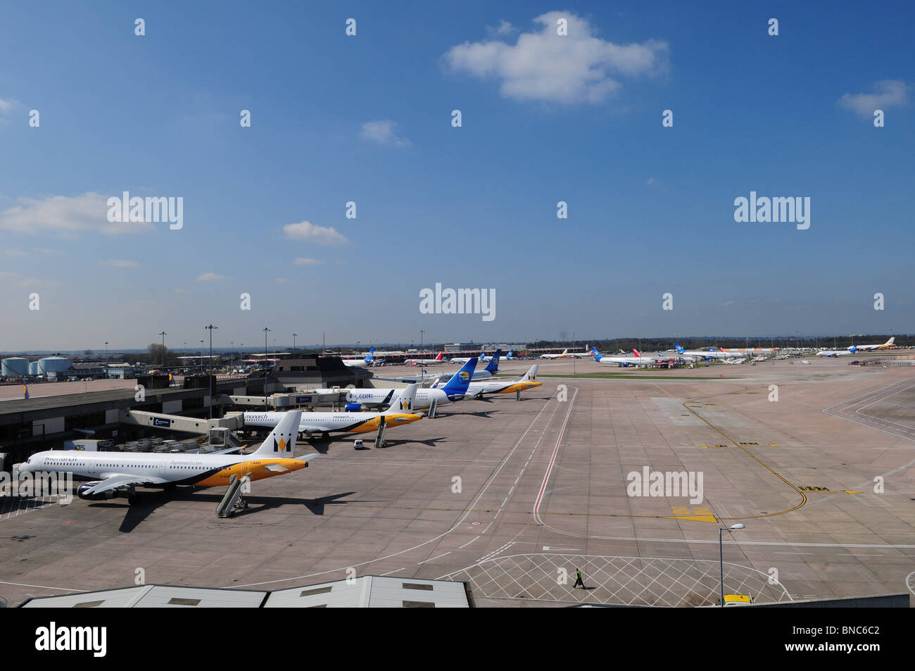 Planes parked the gates at Manchester Airport Stock Photo - Alamy