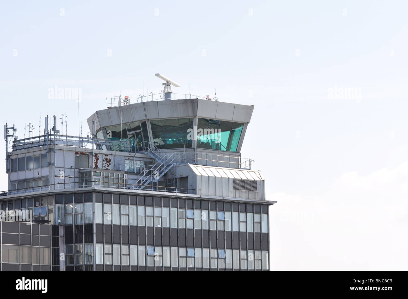 Planes control tower hi-res stock photography and images - Alamy