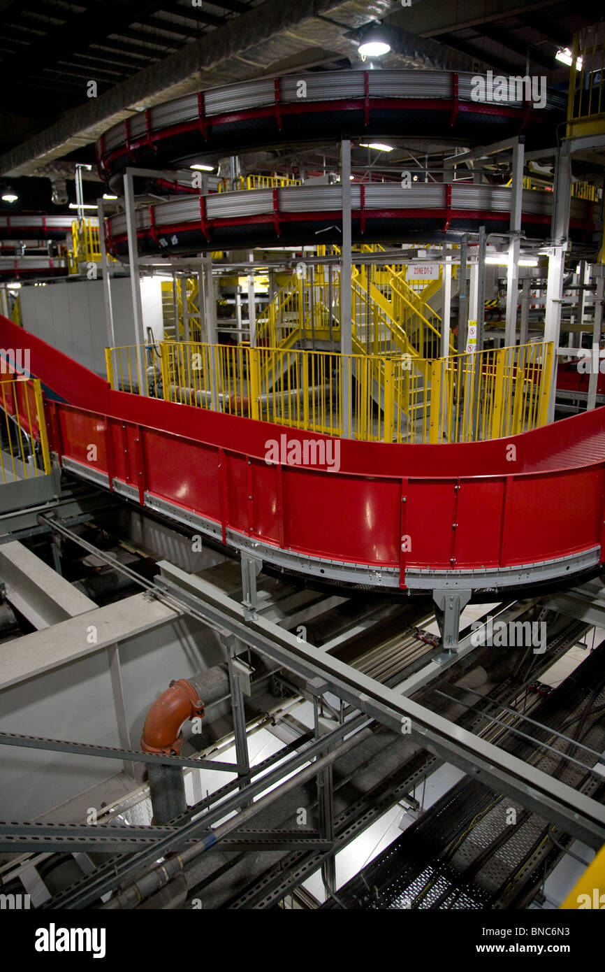 DHL logistics centre warehouse facility Hong Kong Stock Photo - Alamy