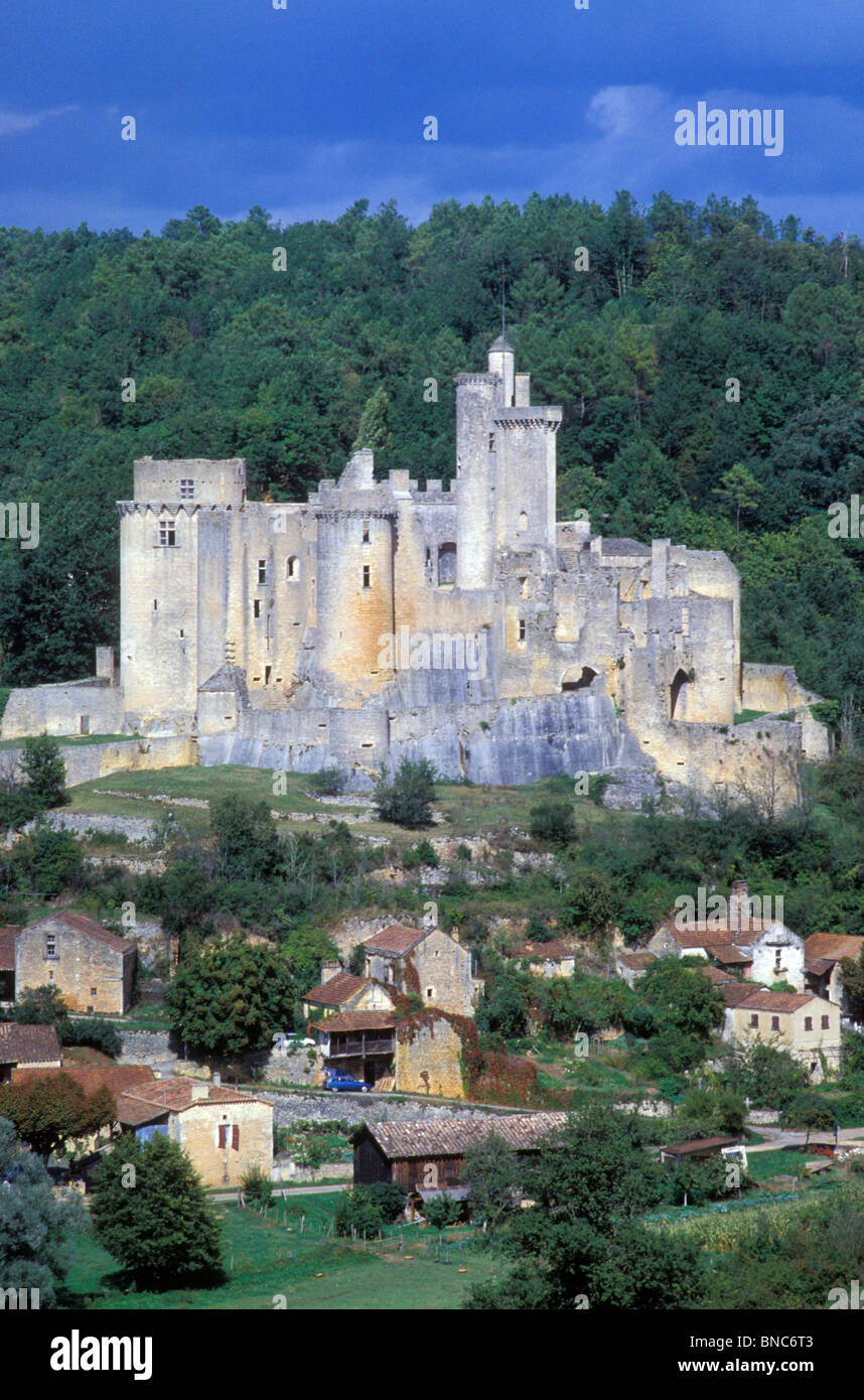 Chateau de bonaguil hi-res stock photography and images - Alamy