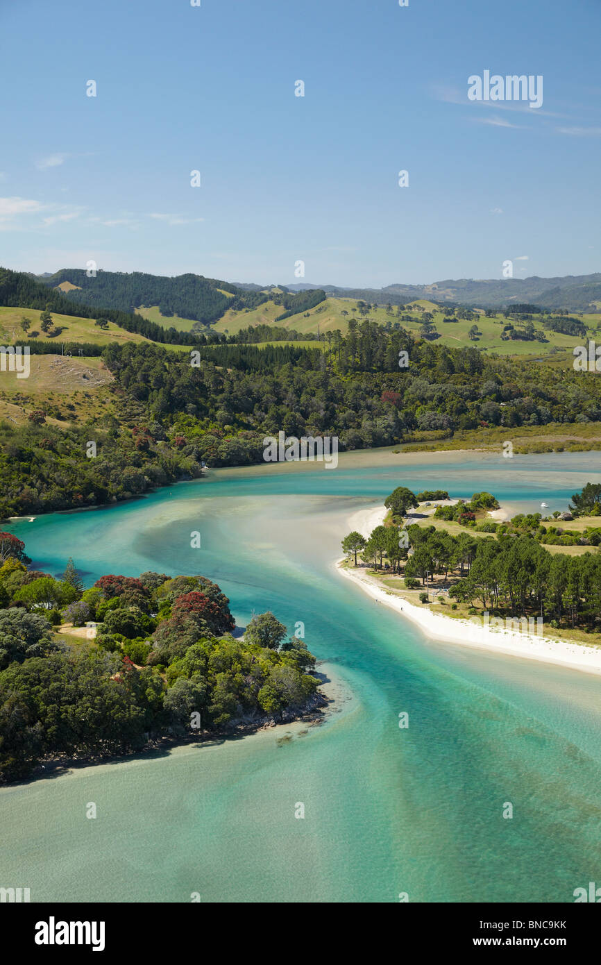Where Is Cooks Beach New Zealand at Austin Clow blog