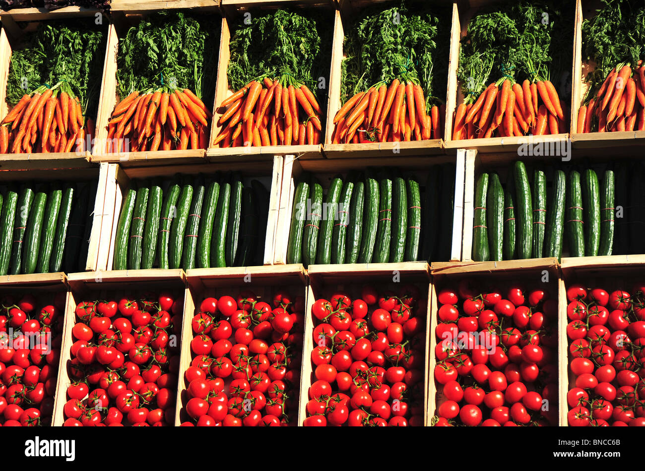 Vegetables display hi-res stock photography and images - Alamy