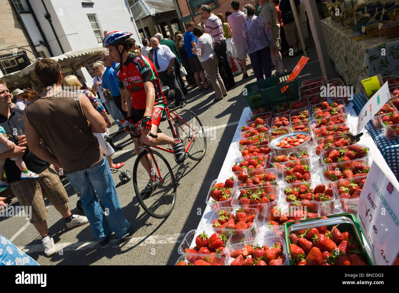 People enjoying the Hay Food Festival in the market square in Hay-on ...