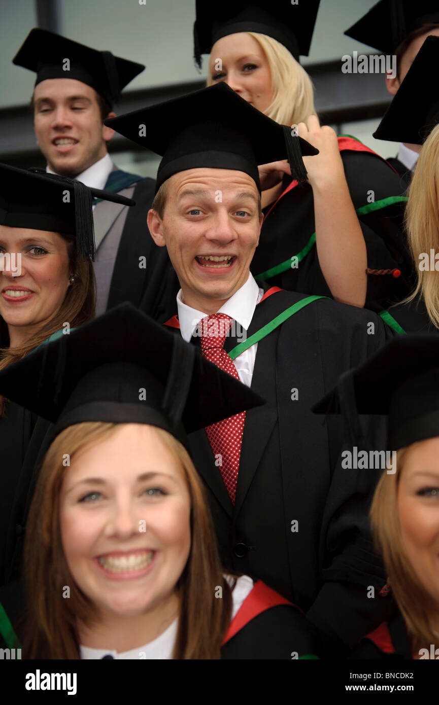 Group pf students hi-res stock photography and images - Alamy