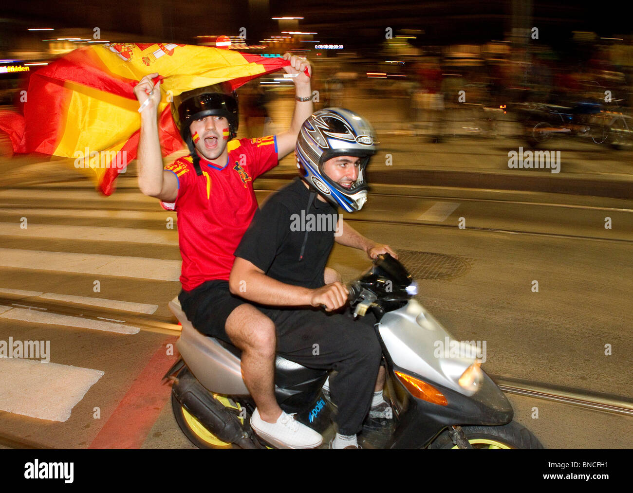 World cup supporters spain hi-res stock photography and images - Alamy
