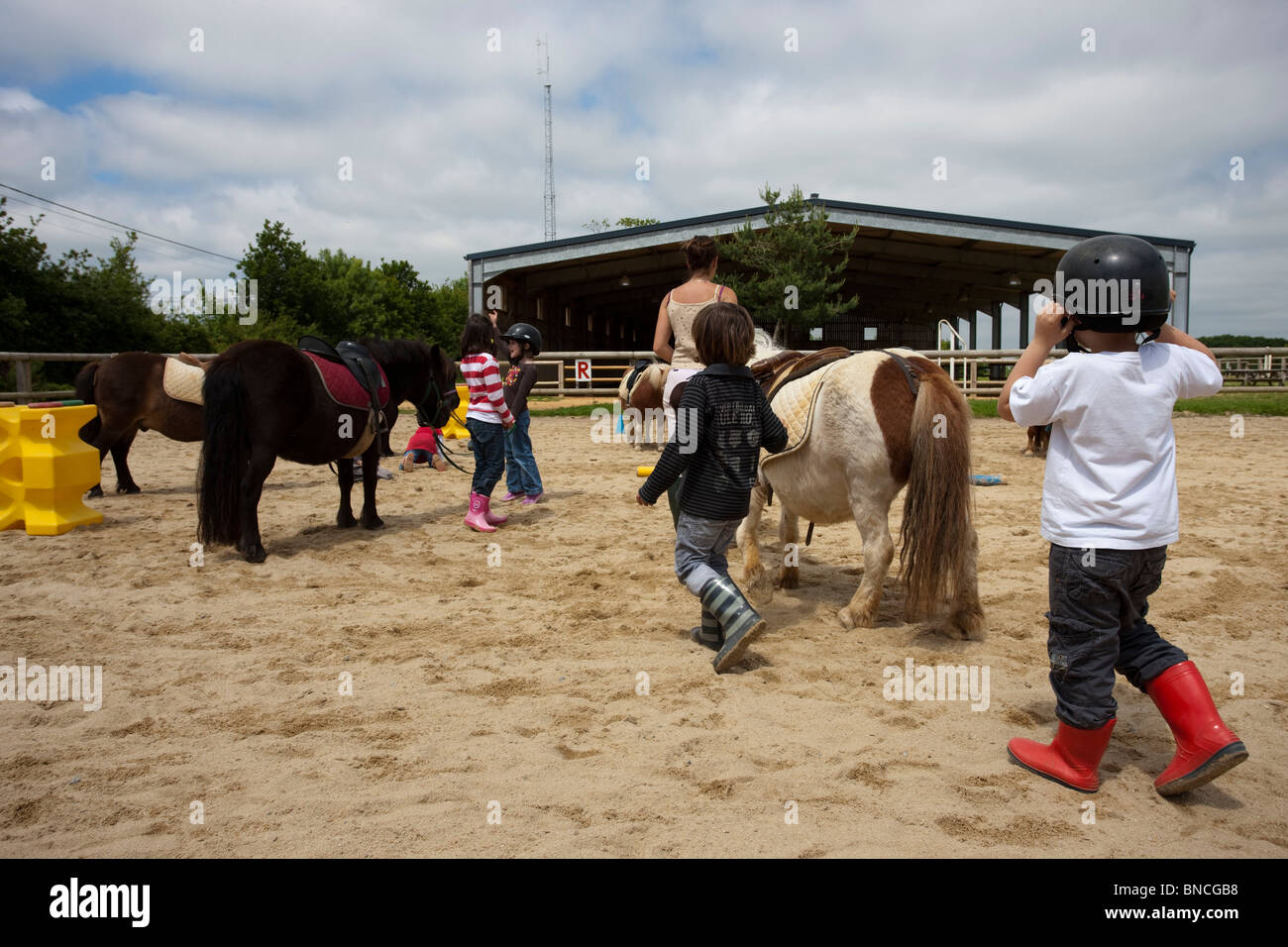 Equitation school hi-res stock photography and images - Alamy