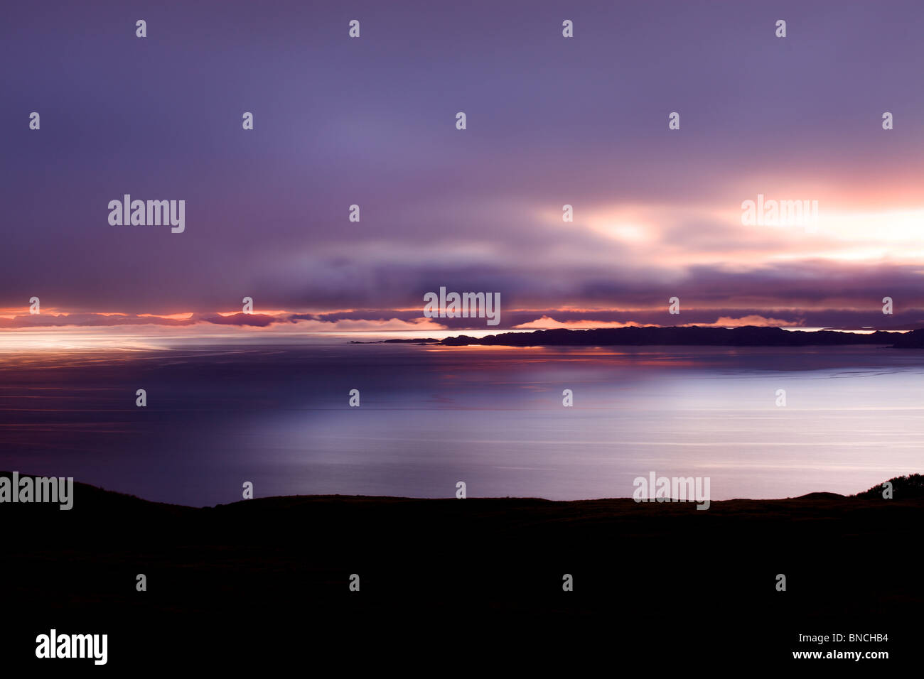 Dawn across Sound of Raasay to Mainland/Rona (island), Isle of Skye ...
