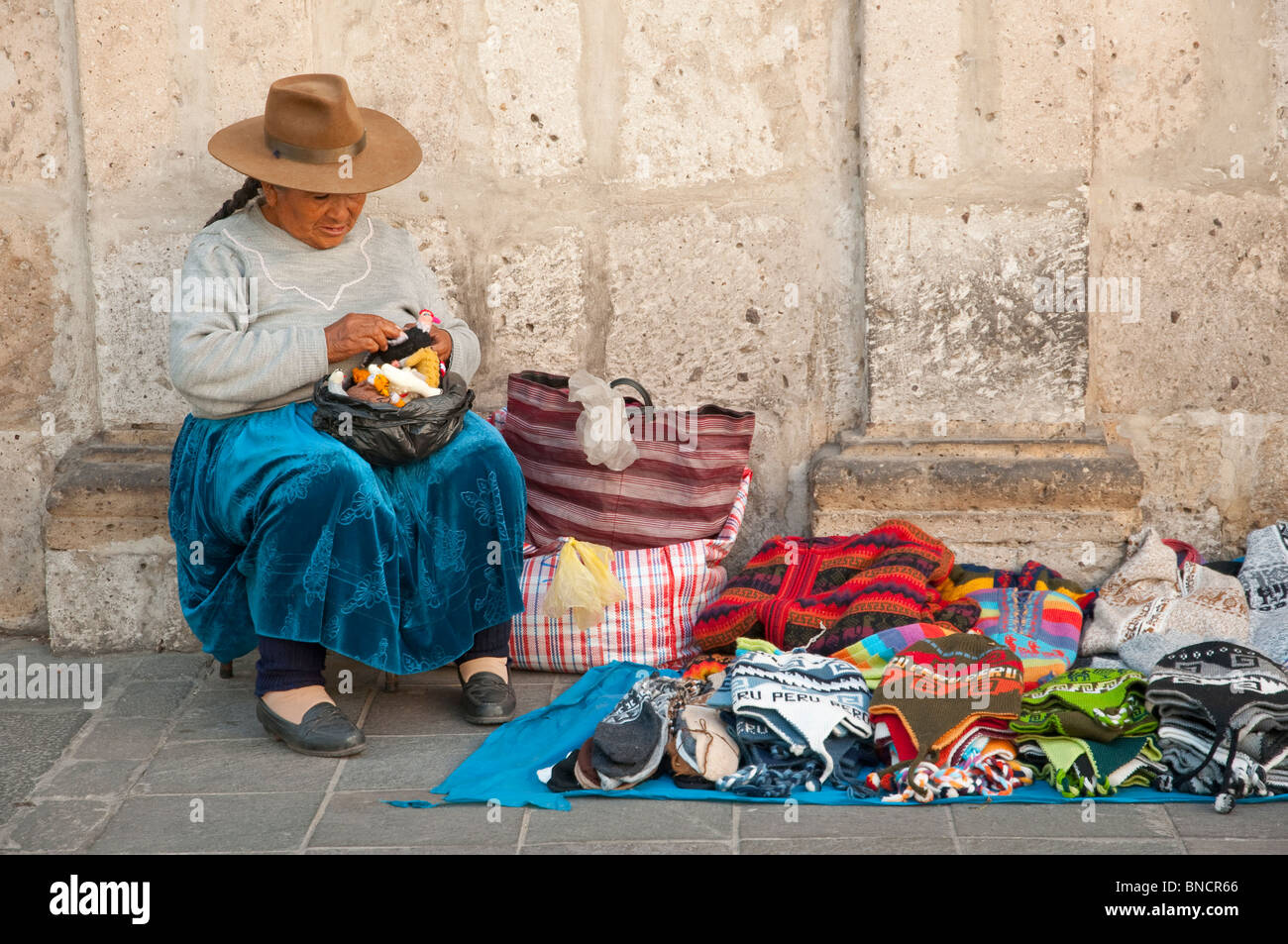 Lady selling peru hi-res stock photography and images - Alamy