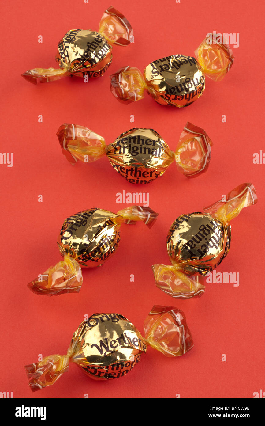Individually wrapped sweets hi-res stock photography and images - Alamy
