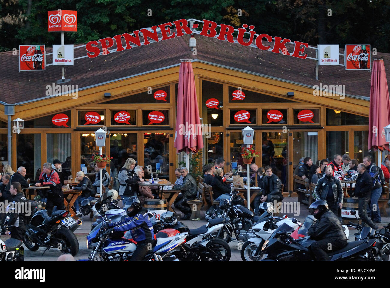 Spinner-Bruecke bridge, Berlin's largest and Germany's most famous ...