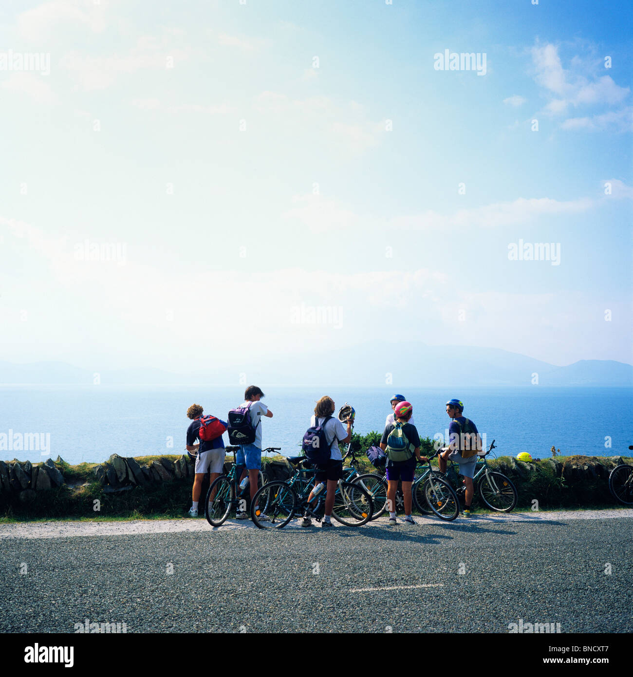TOURING BIKERS DINGLE PENINSULA COUNTY KERRY IRELAND Stock Photo - Alamy