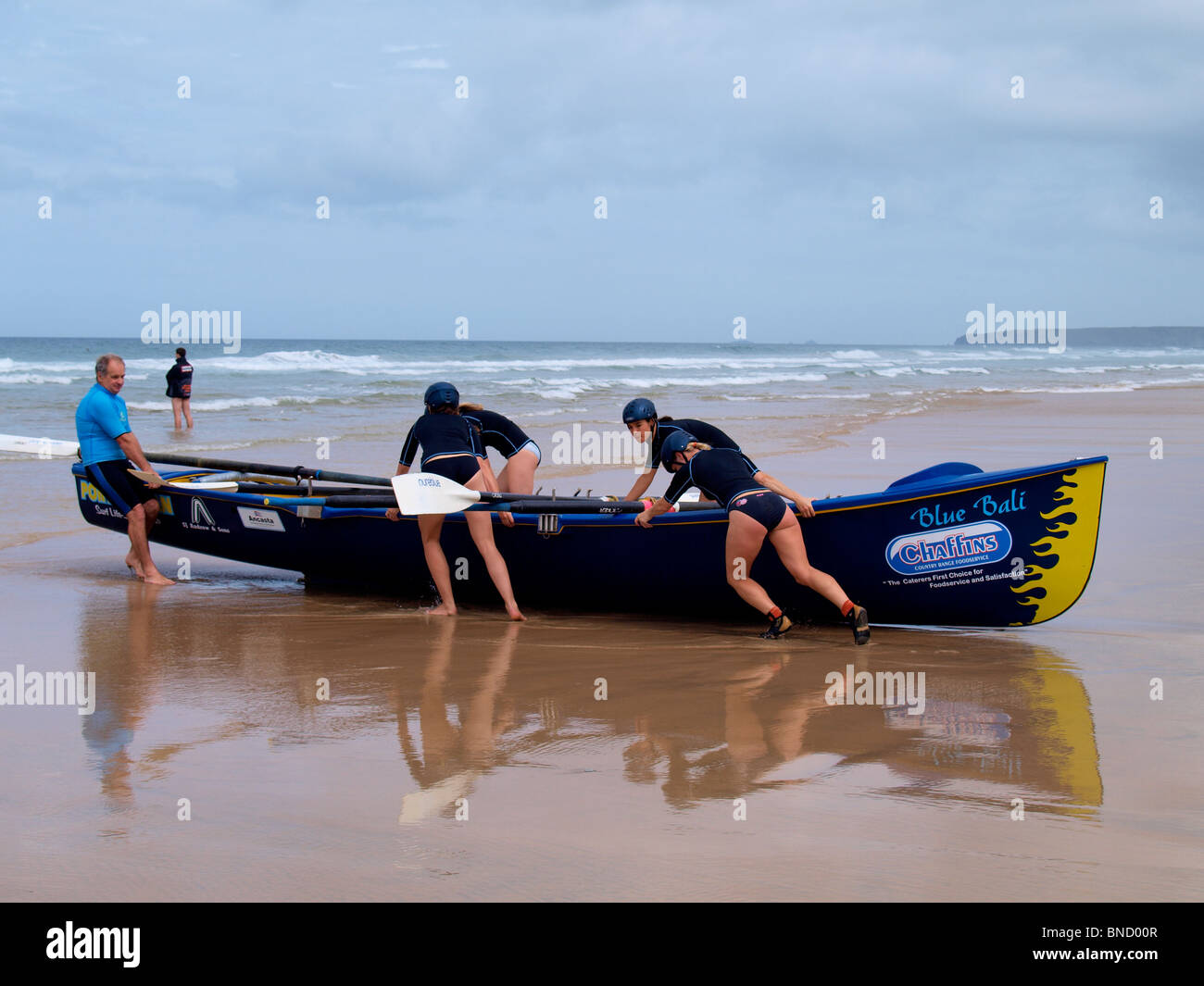 Pushing boat hi-res stock photography and images - Alamy