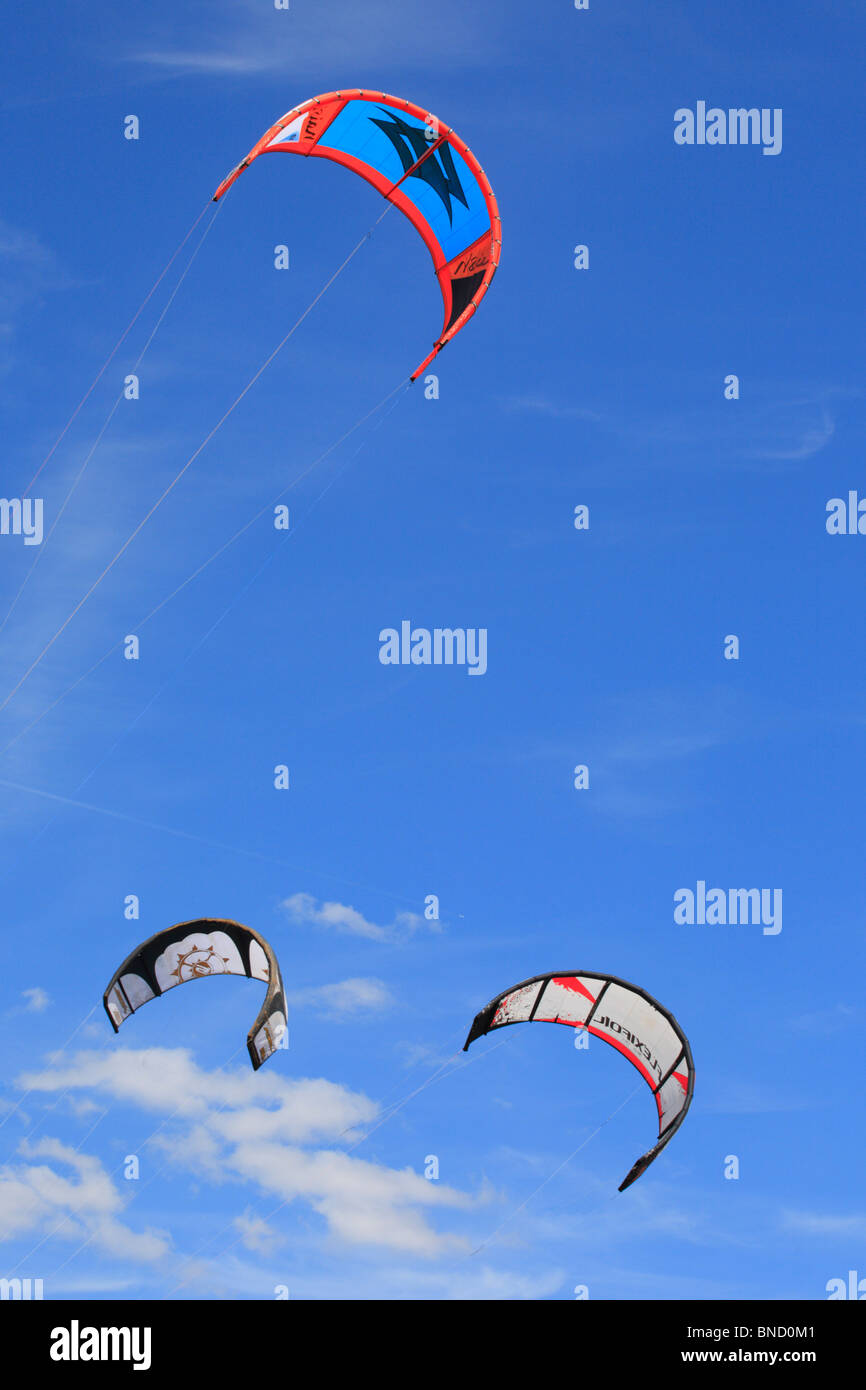 Kites flying hi-res stock photography and images - Alamy