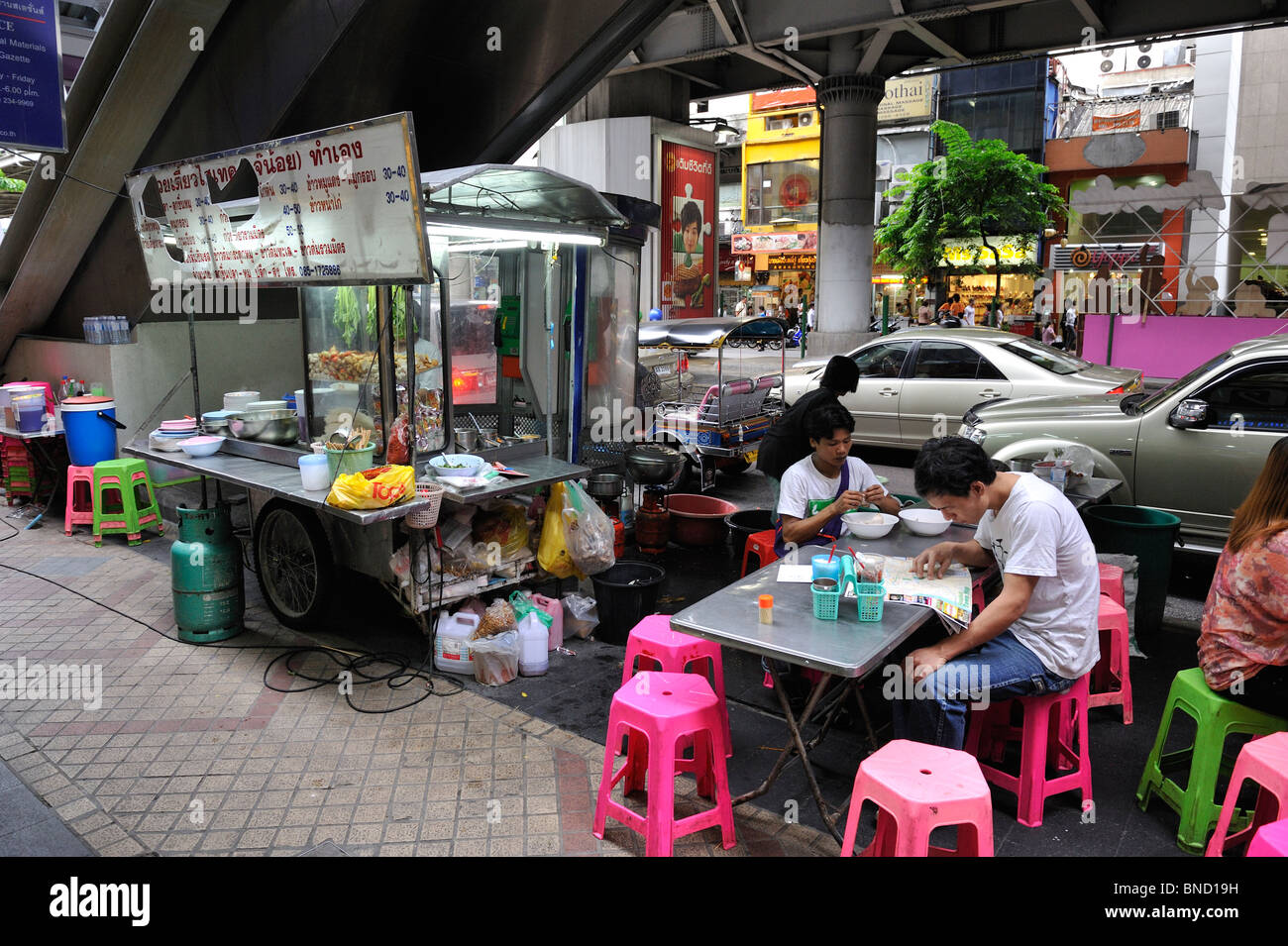 Hawker stall food hi-res stock photography and images - Alamy
