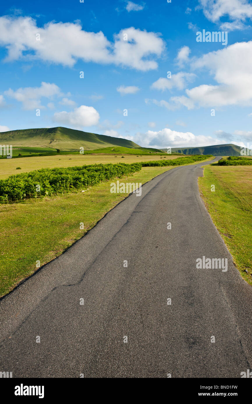 Hay Bluff Road with Hay Bluff in distance, Black Mountains, Near Hay-on ...
