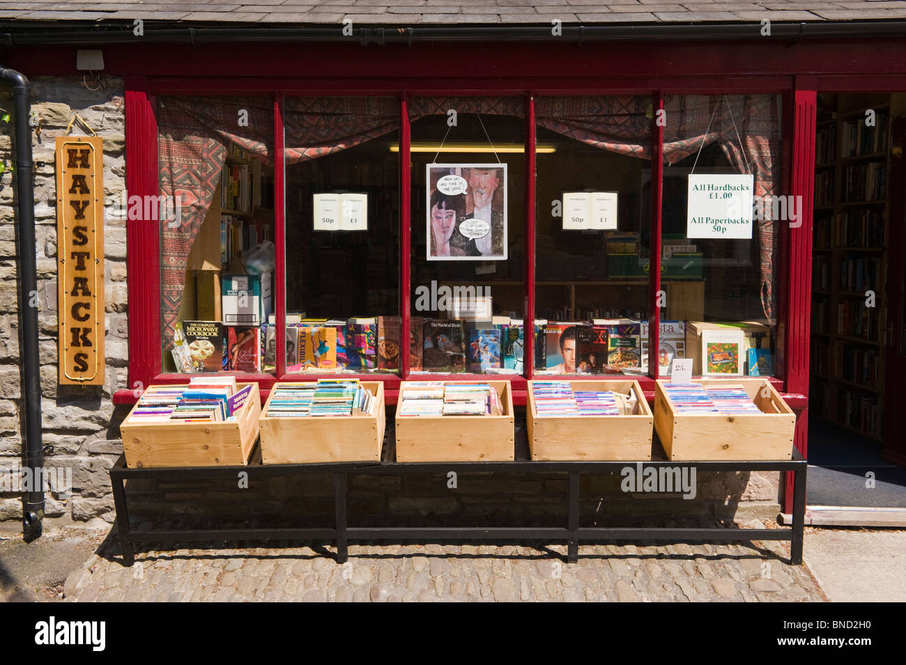Bookshop hi-res stock photography and images - Alamy