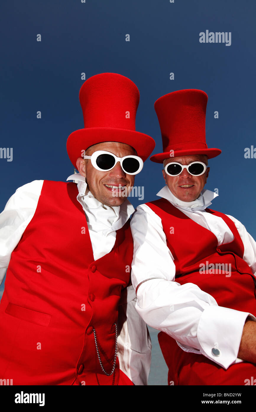 Red top hats hi-res stock photography and images - Alamy