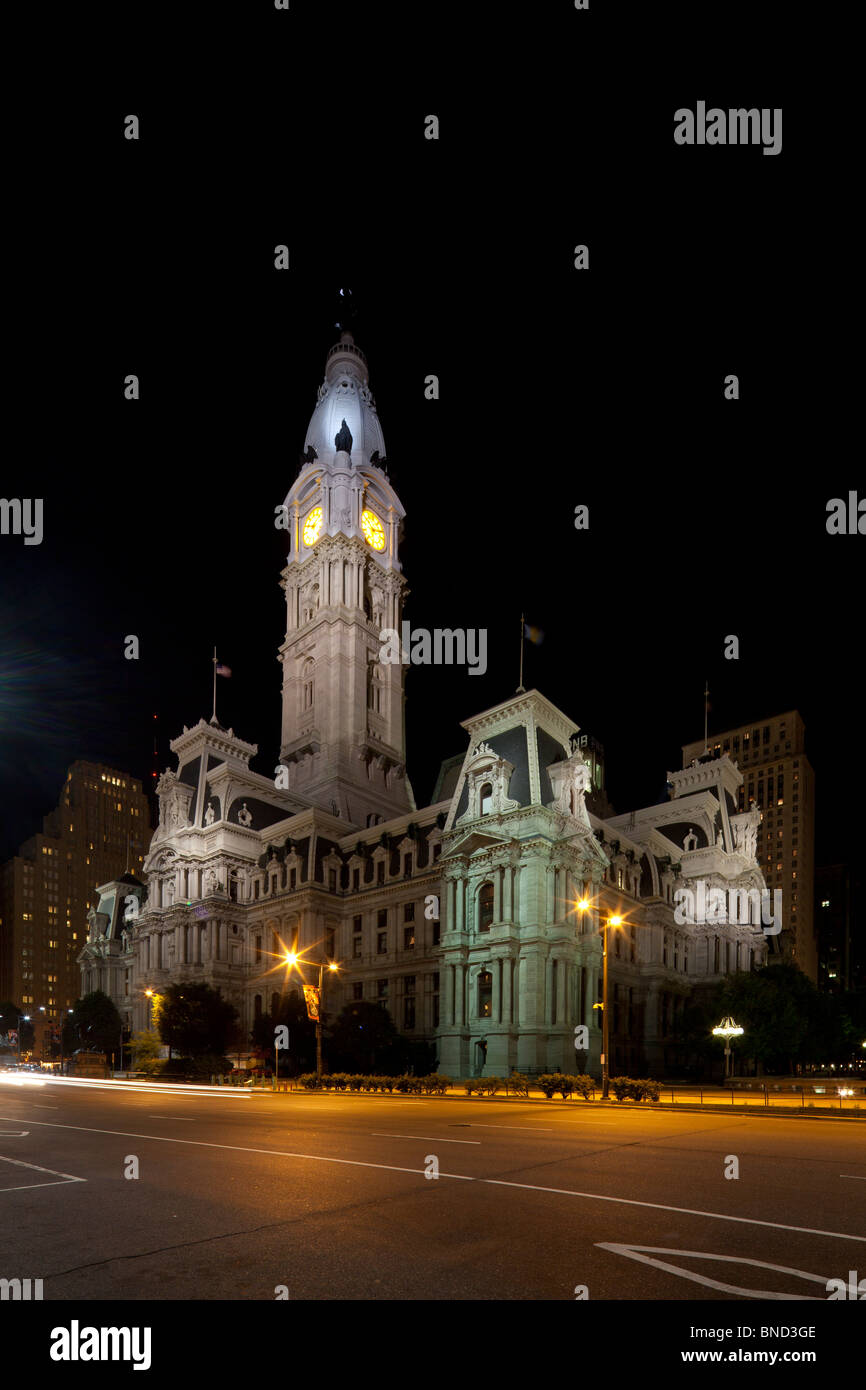 Philadelphia second empire city hall hi-res stock photography and ...