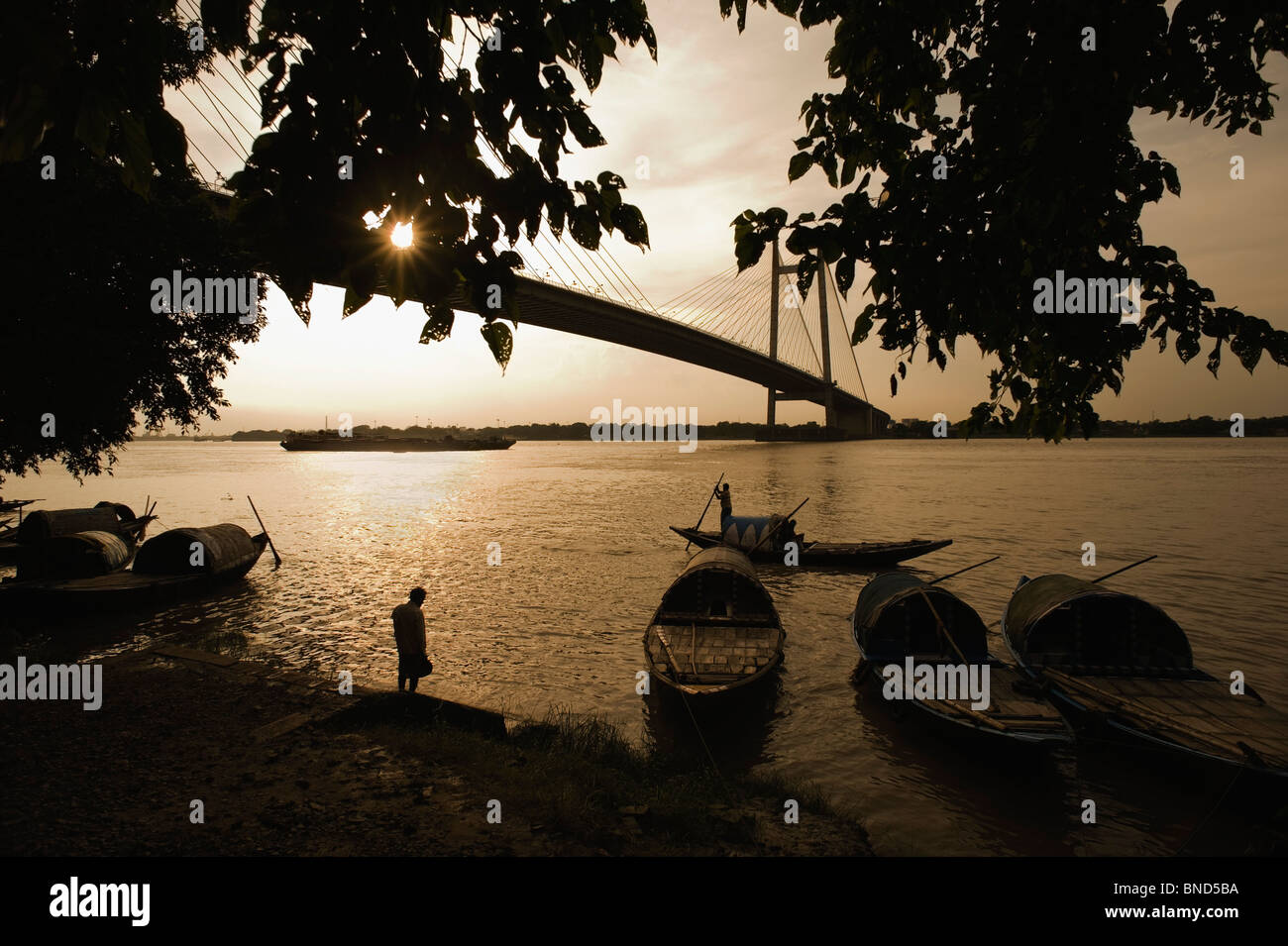 Bridge across a river, Vidyasagar Setu, Hooghly River, Kolkata, West ...