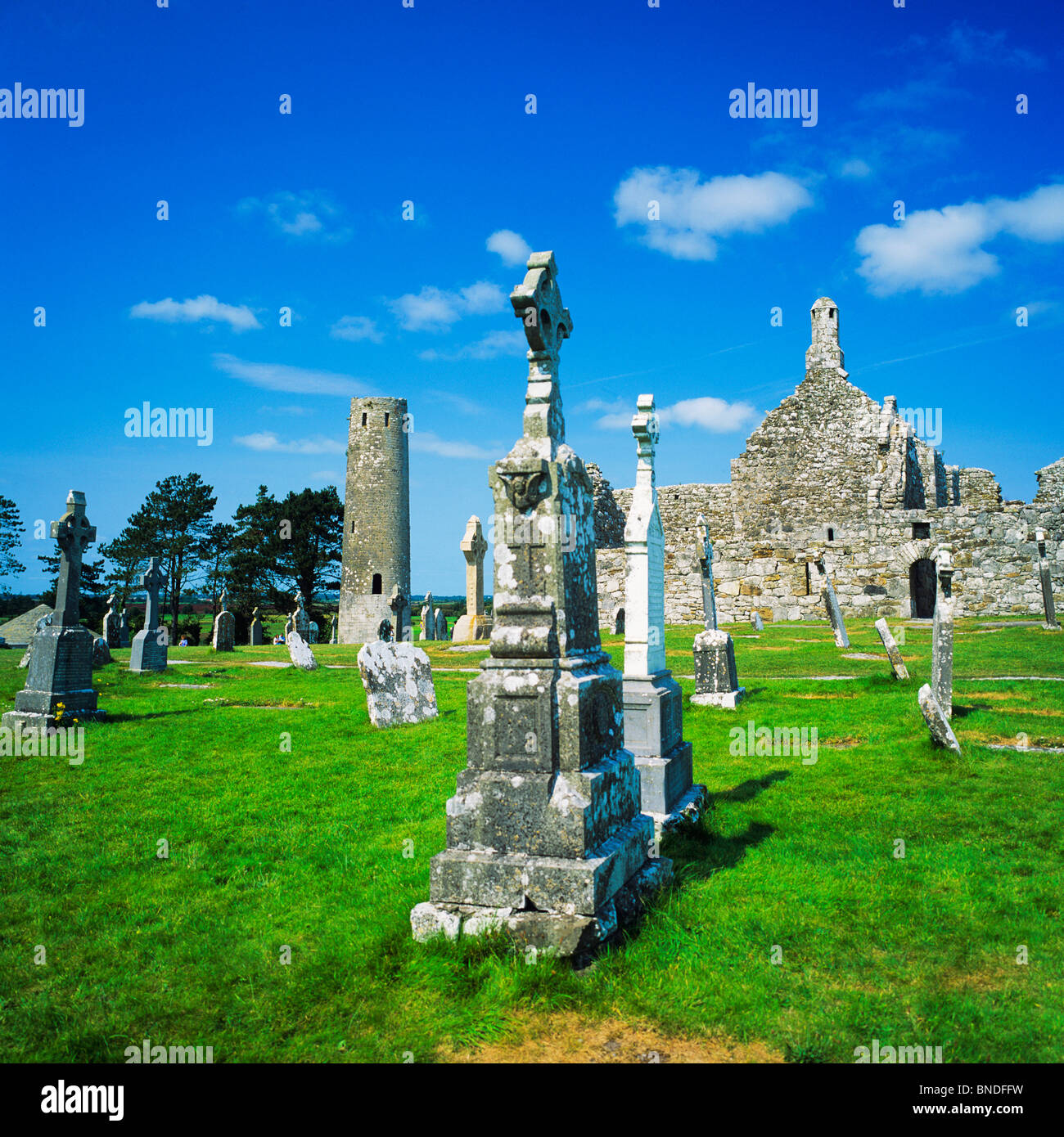 Doolin temple remain hi-res stock photography and images - Alamy