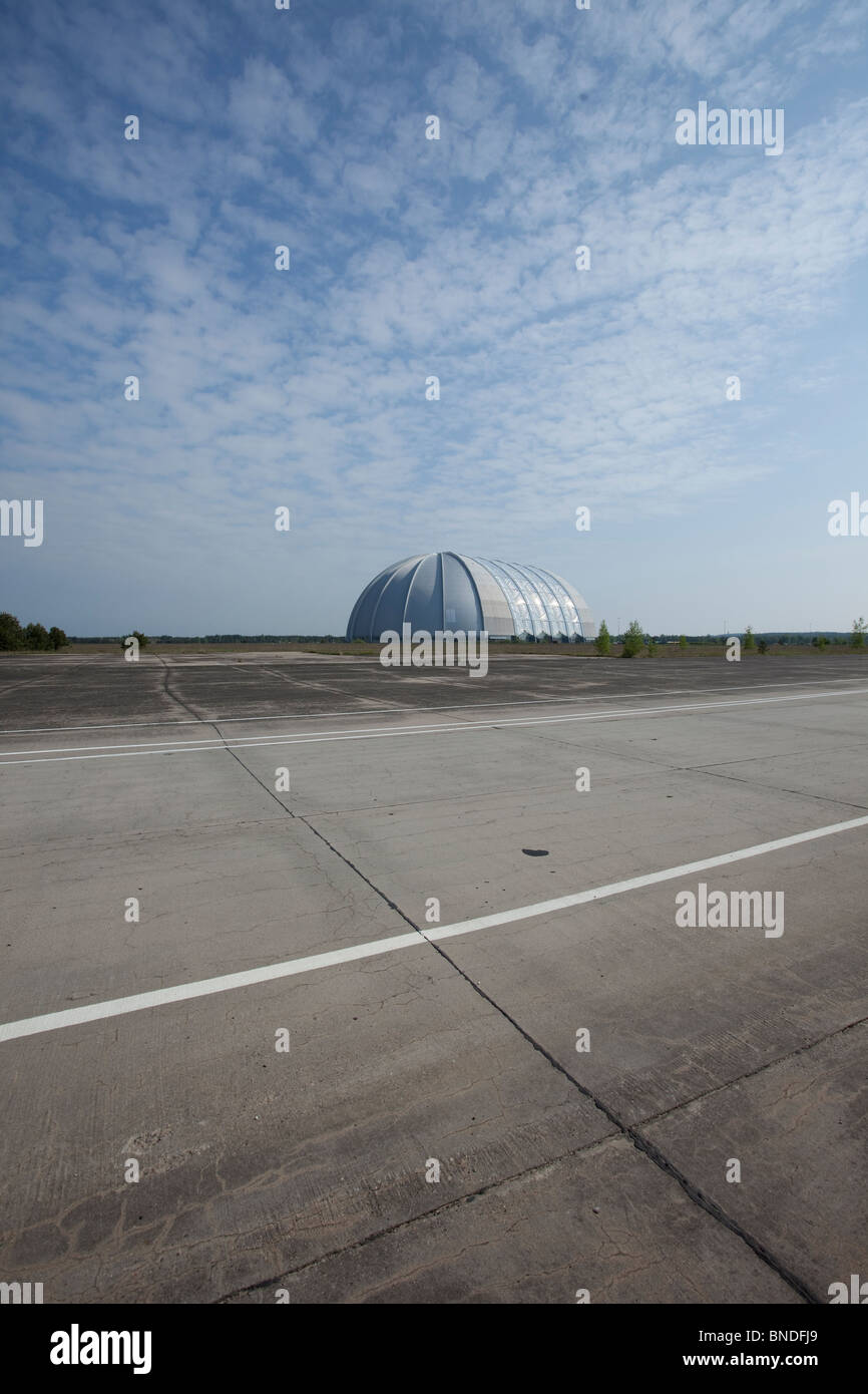 Zeppelin airship hi-res stock photography and images - Alamy