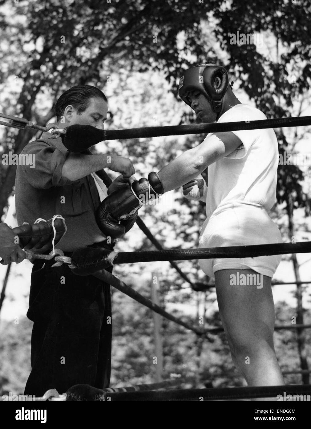 World heavyweight boxing champion hi-res stock photography and images ...