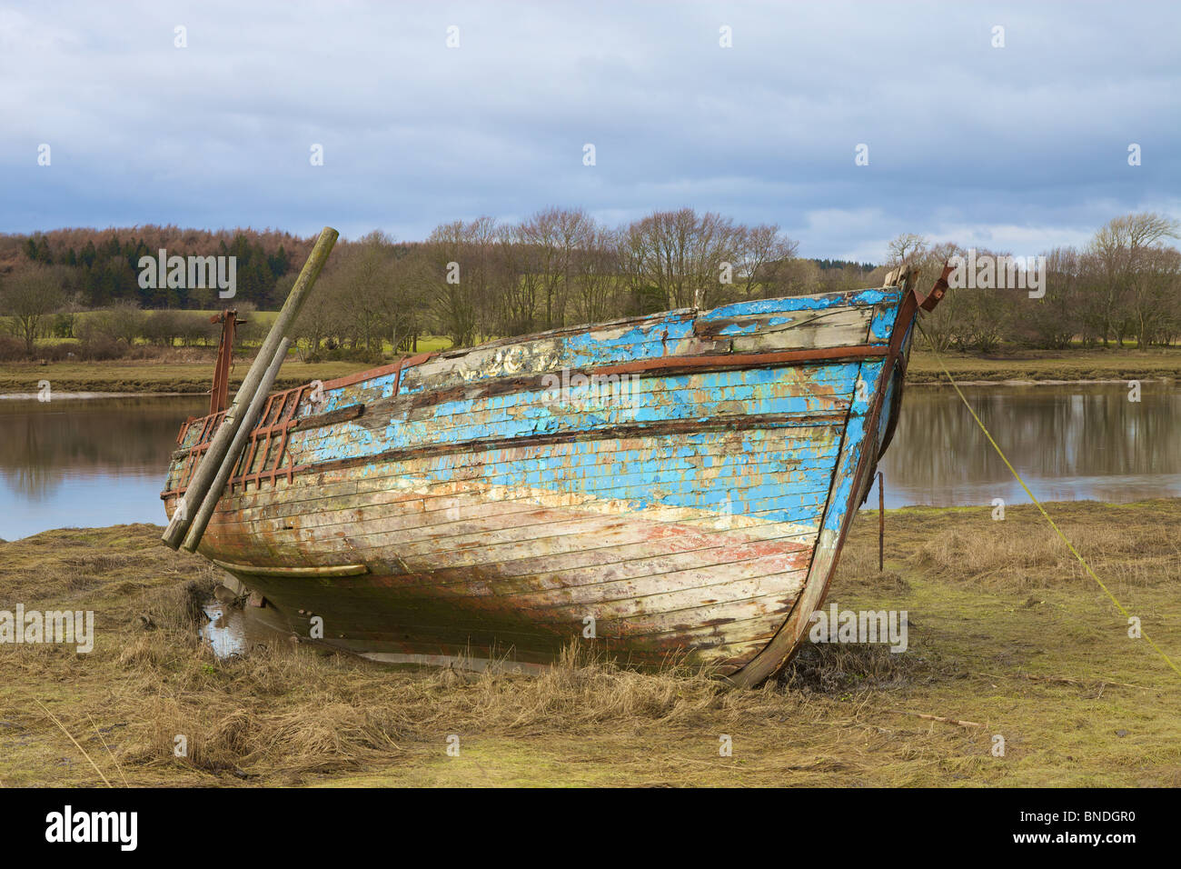 River hull boats derelict river hi-res stock photography and images - Alamy