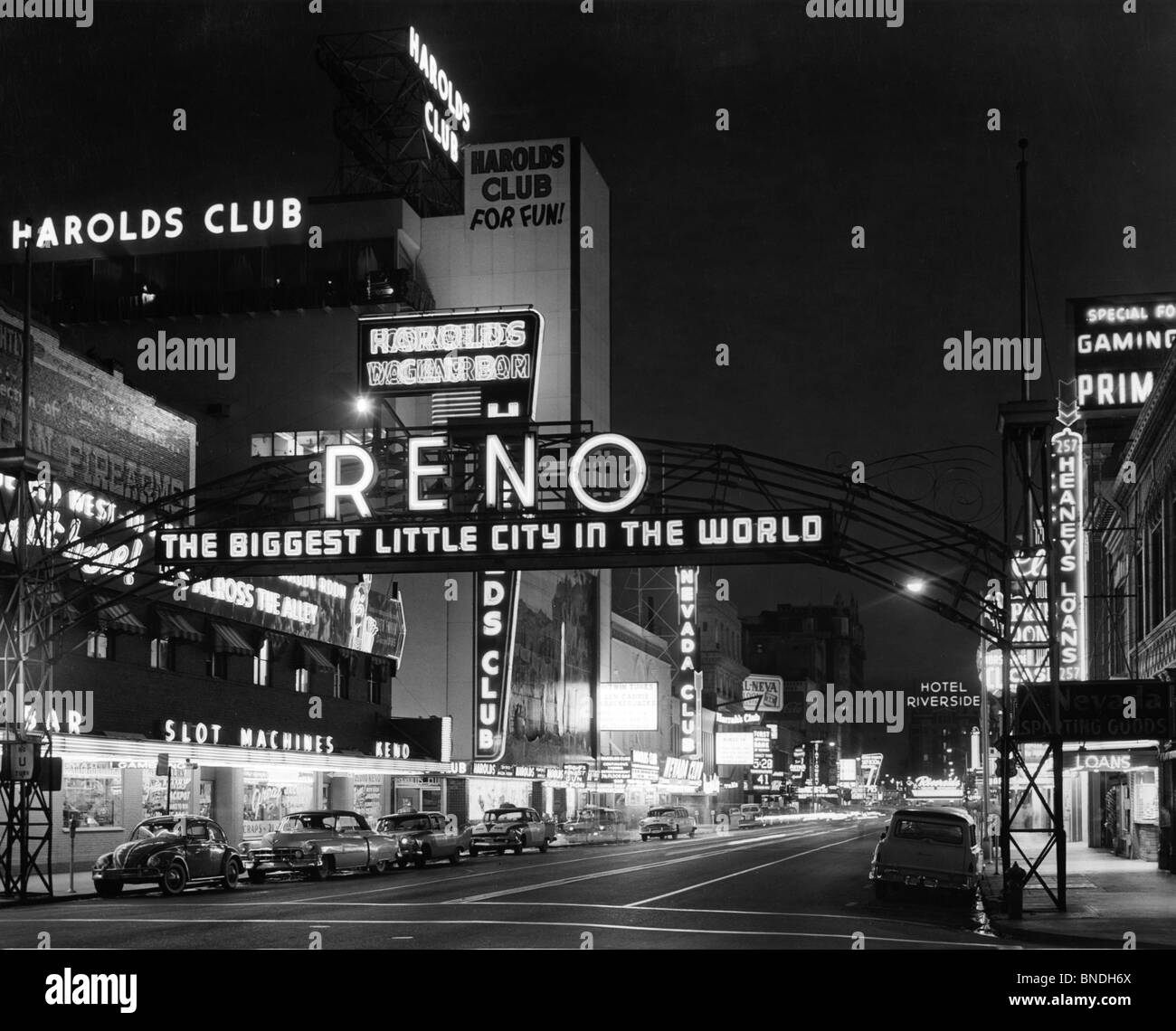 1960s club scene hi-res stock photography and images - Alamy