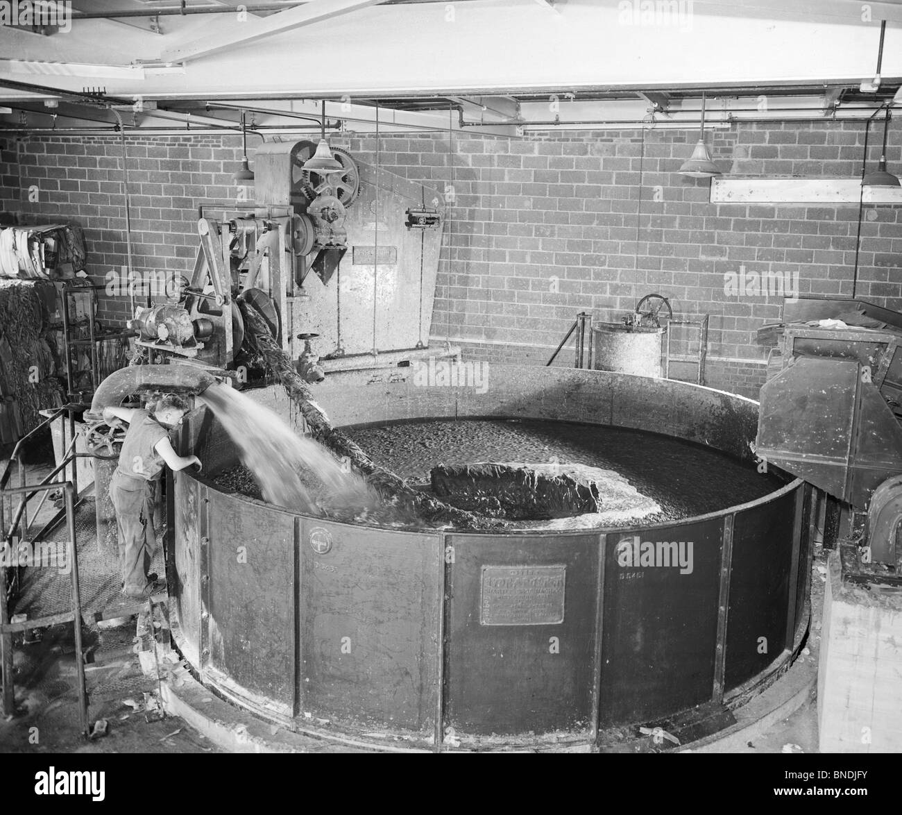 Pulp in paper mill Black and White Stock Photos & Images - Alamy