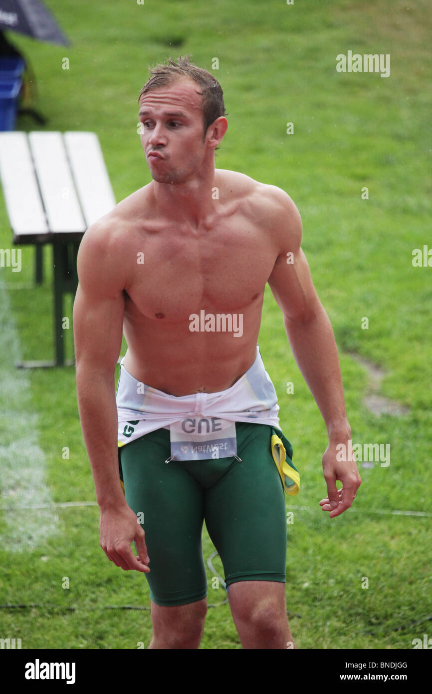 Mens Relay Race High Resolution Stock Photography and Images - Alamy