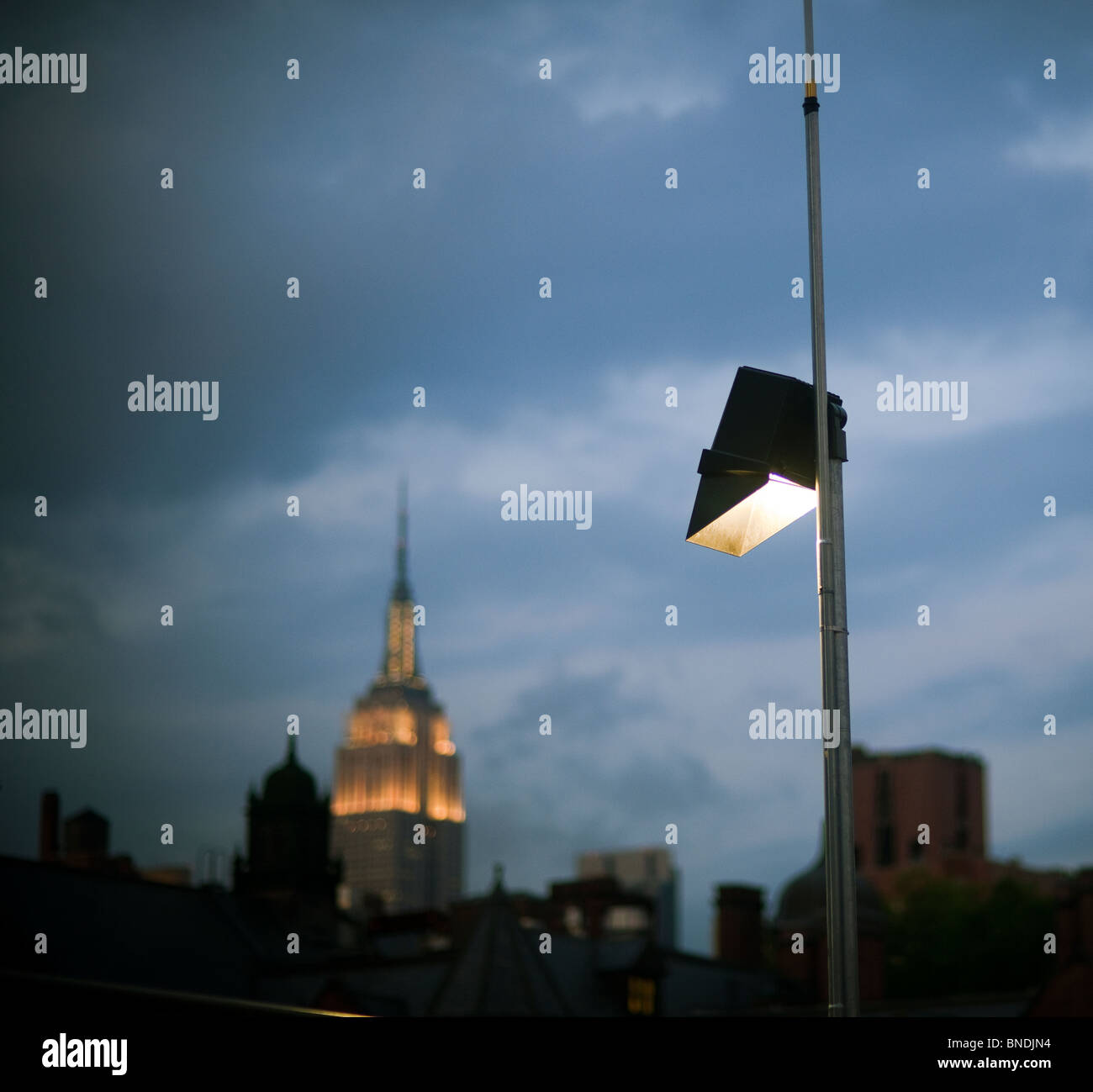 High line observation deck hi-res stock photography and images - Alamy