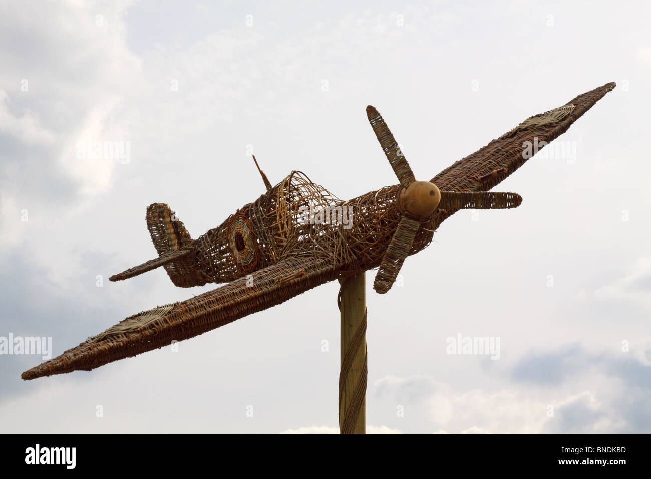 Spitfire sculpture hi-res stock photography and images - Alamy
