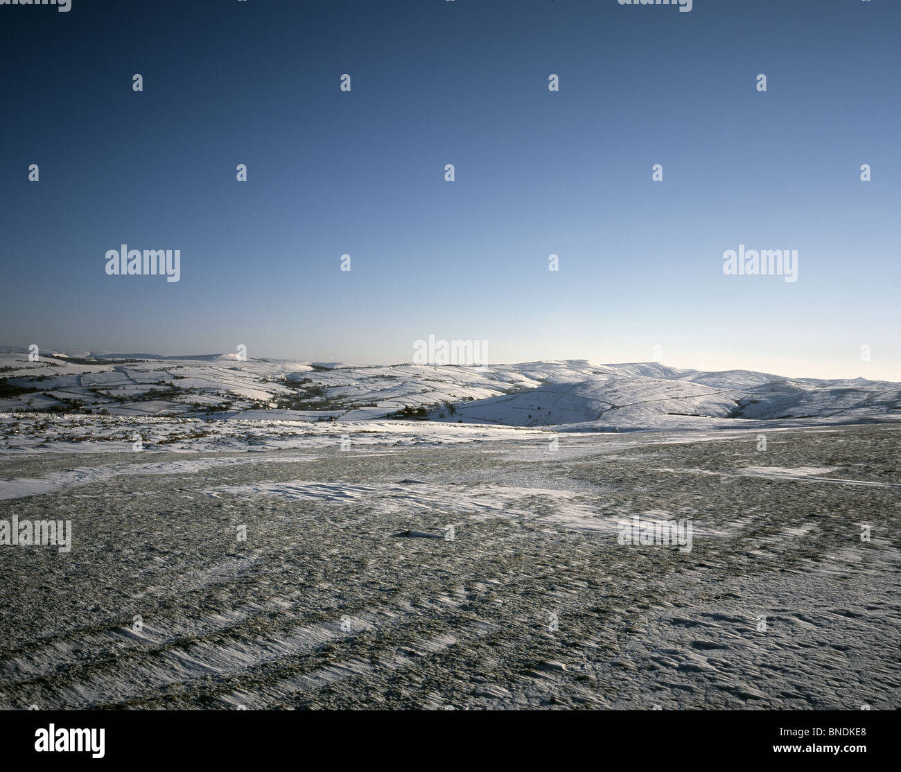 Taxal Edge Pym Chair, Cats Tor and Shining Tor winter from Lyme Handley ...