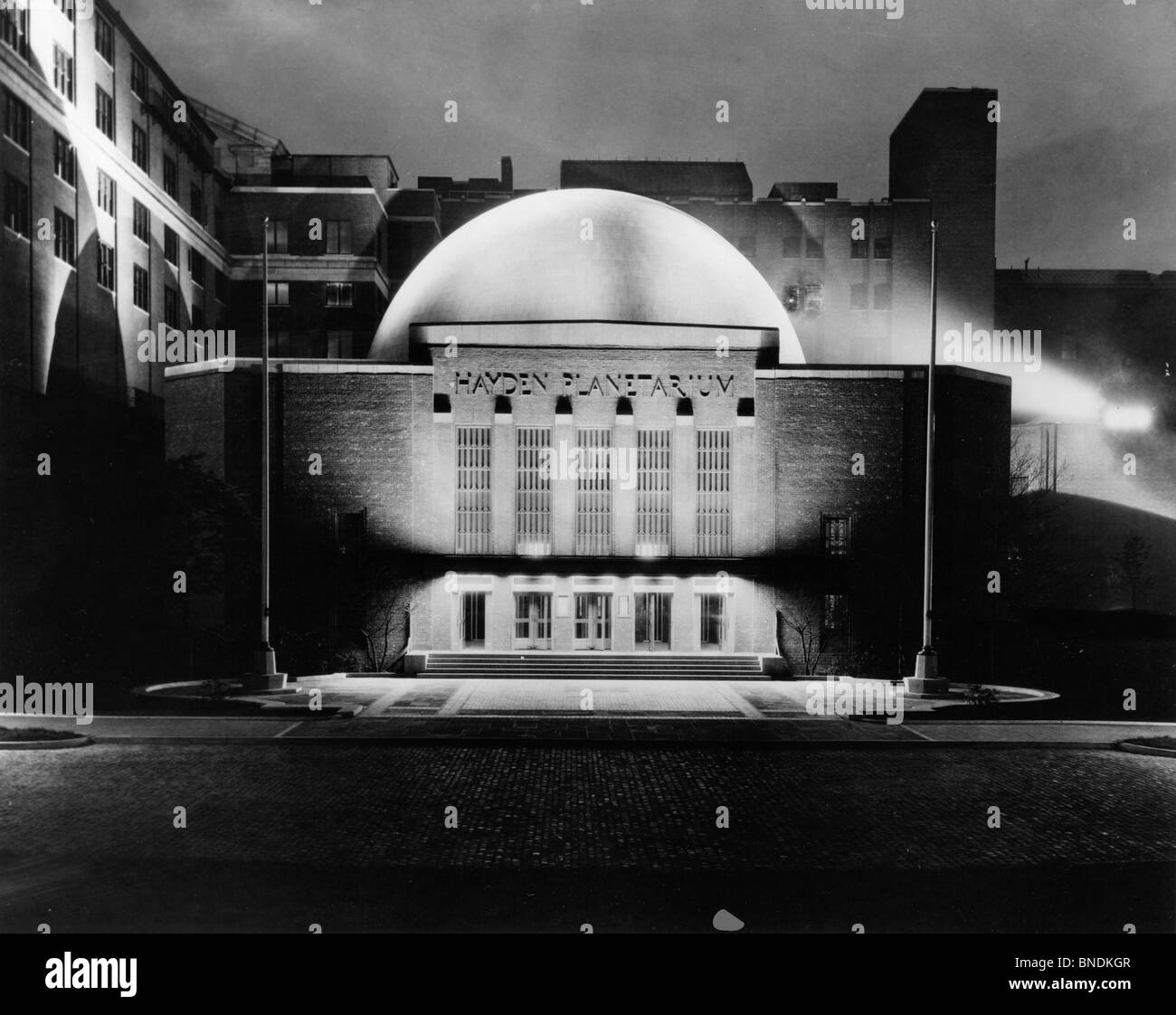 Facade of a planetarium, Hayden Planetarium, Central Park West ...