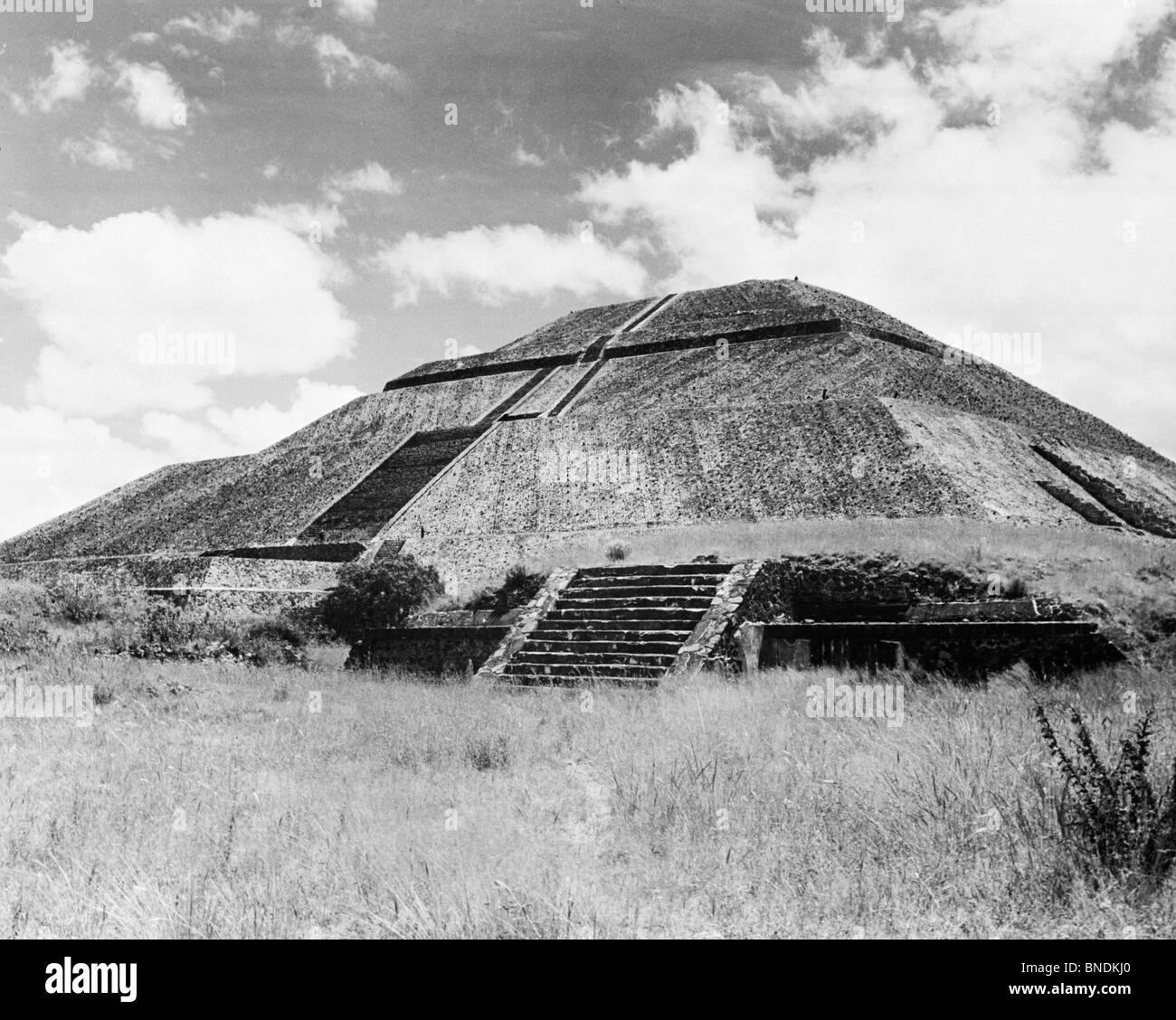 Pyramid of the Sun Teotihuacan Mexico Stock Photo - Alamy