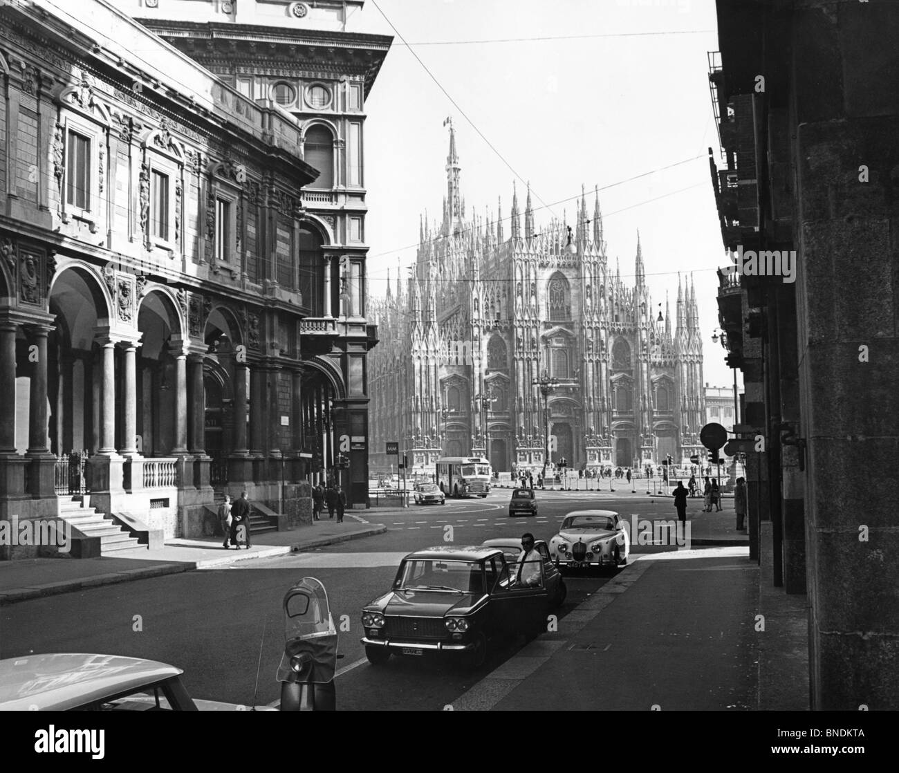 Italy 1950s street hi-res stock photography and images - Alamy