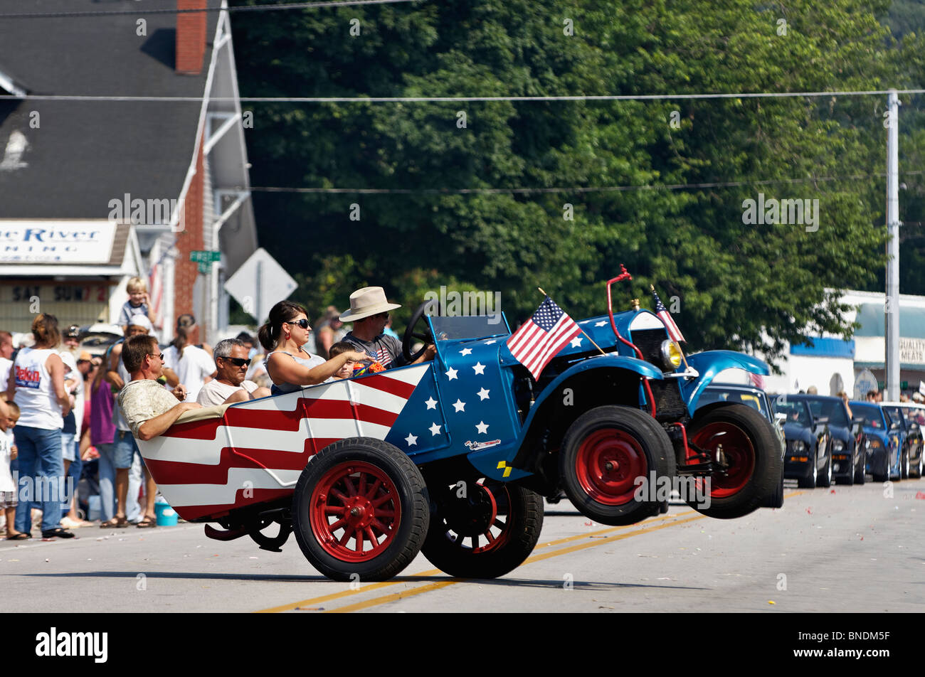 Patrotic Wheelie Car in Oldest Continuous Independence Day Parade in ...