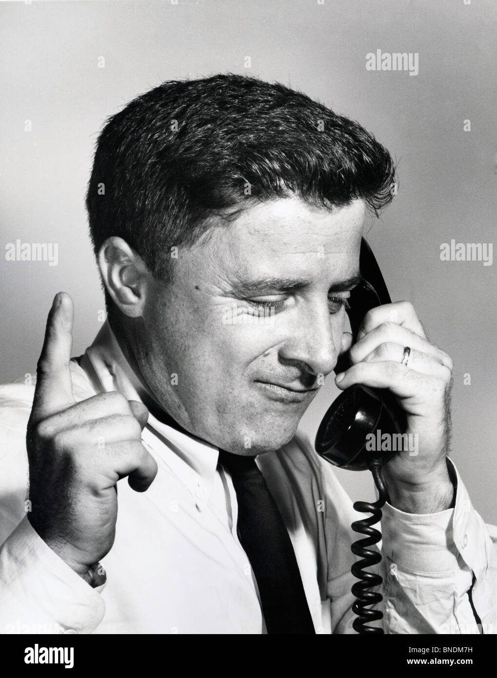 Vintage telephone talking hi-res stock photography and images - Alamy