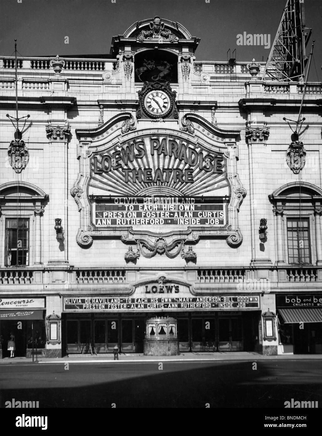 Vintage theater marquee hi-res stock photography and images - Alamy