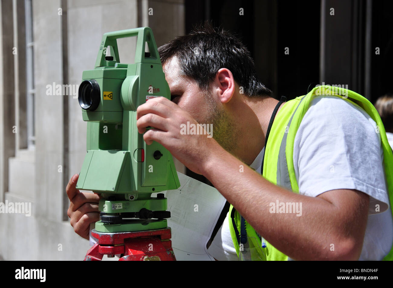 Dumpy level hi-res stock photography and images - Alamy