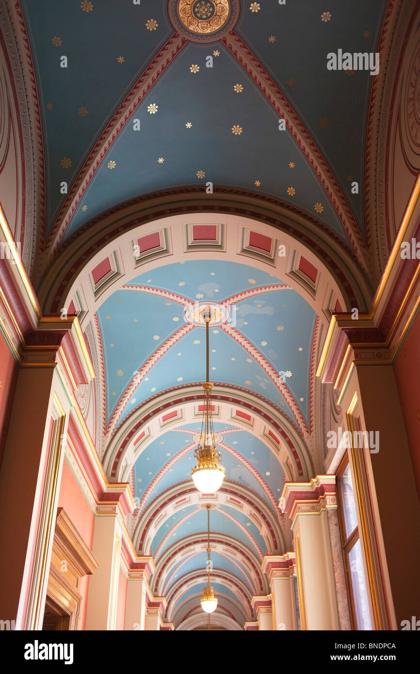 Foreign office whitehall hi-res stock photography and images - Alamy