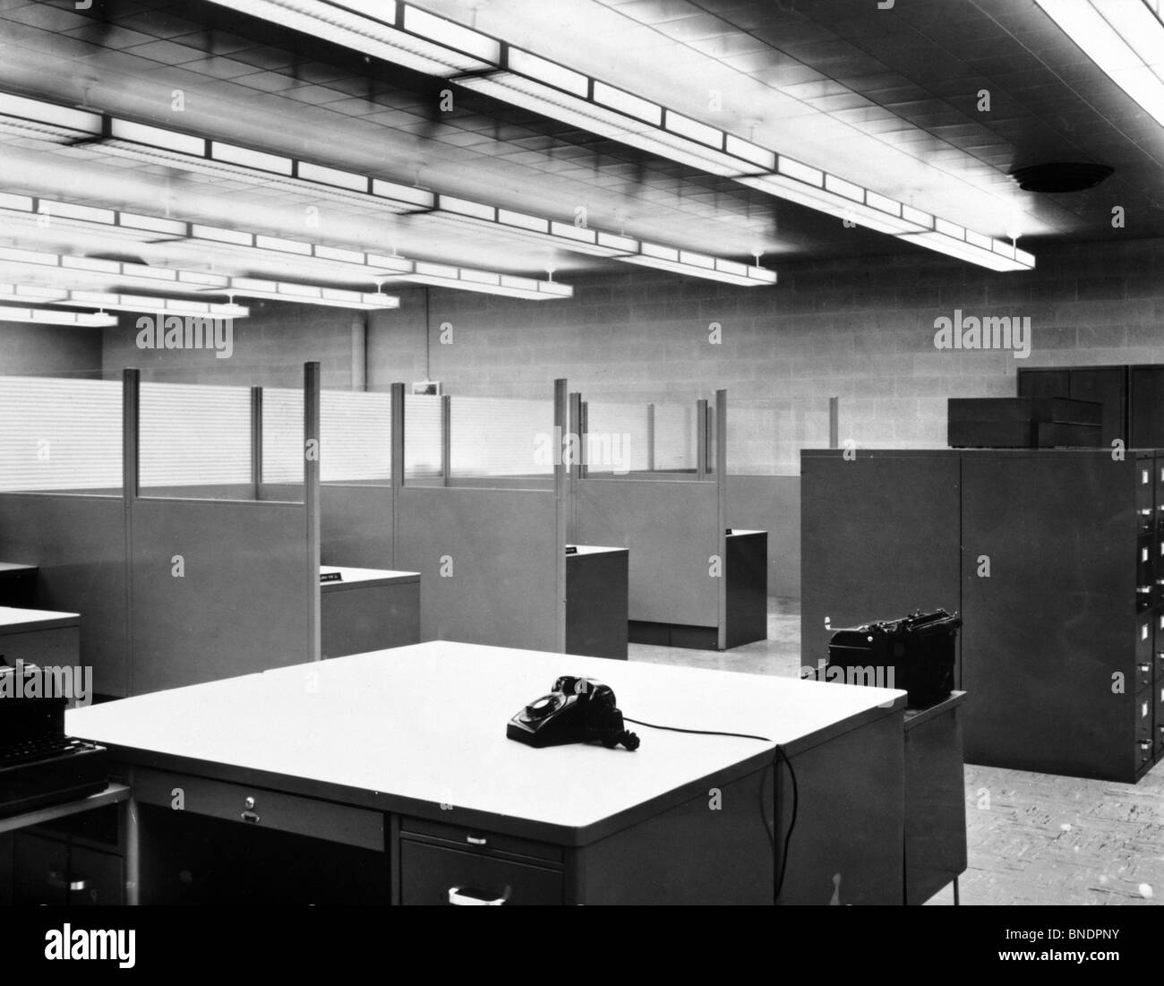 1950s office empty hi-res stock photography and images - Alamy