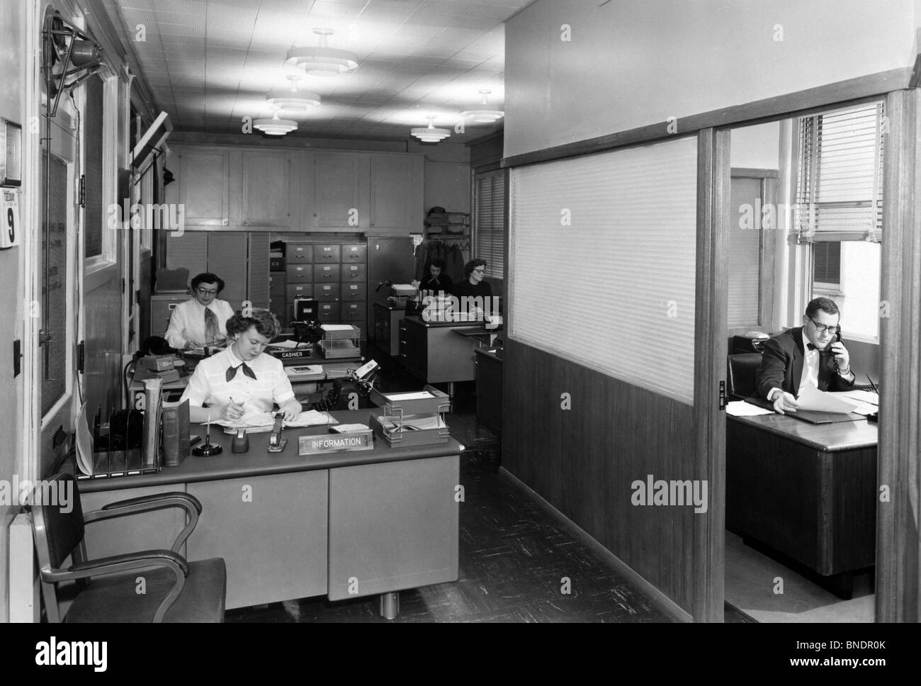 1950s office hi-res stock photography and images - Alamy