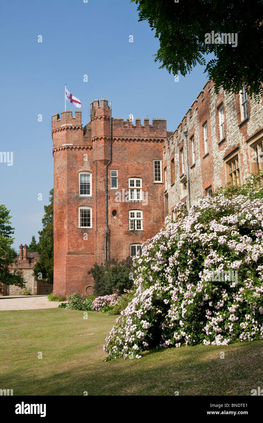 Farnham castle hi-res stock photography and images - Alamy