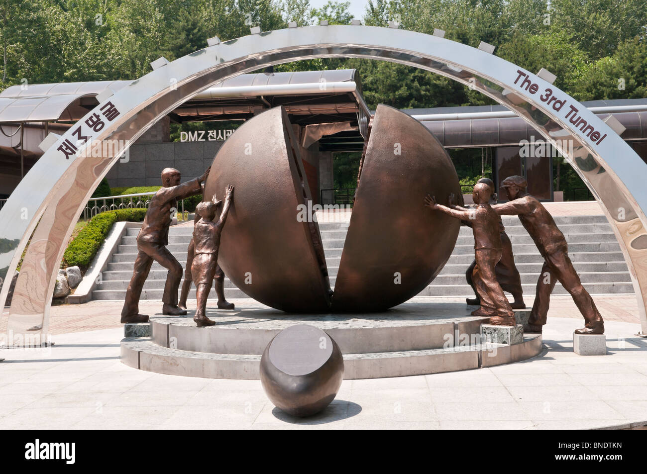 Reunification monument for the 3rd Tunnel of Aggression or the 3rd ...