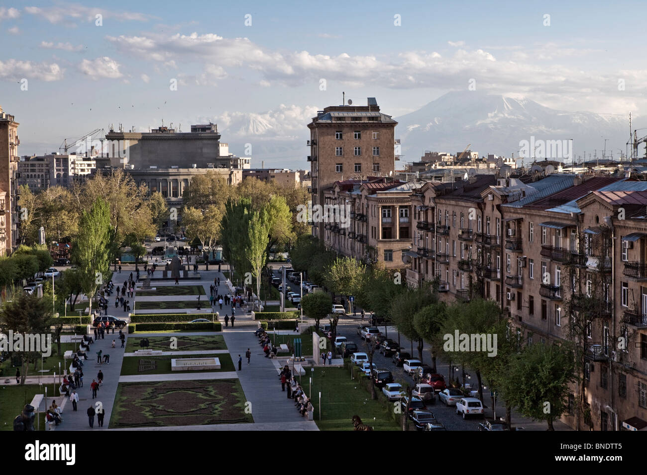 Armenian statues hi-res stock photography and images - Alamy