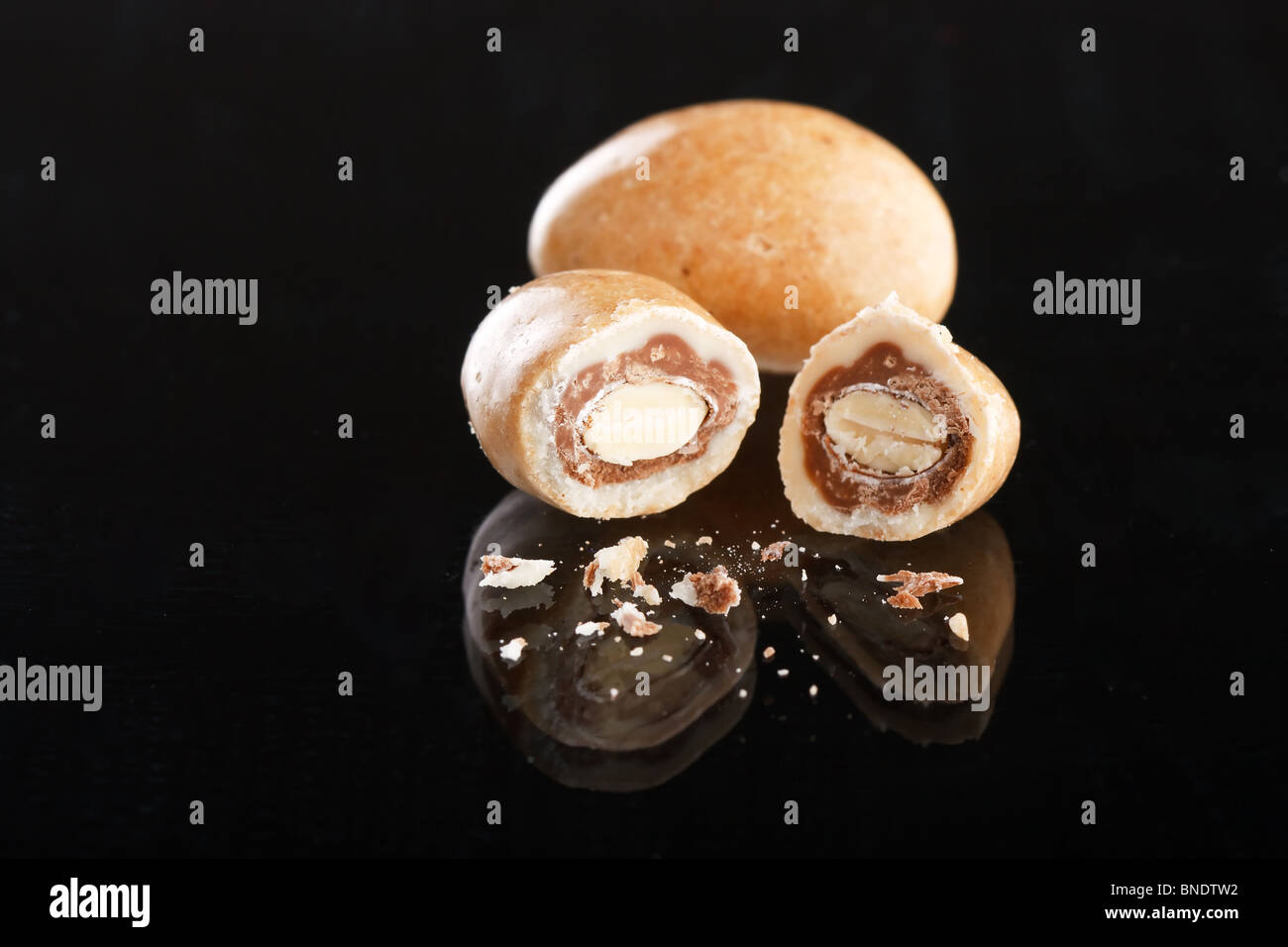 Almond candy hi-res stock photography and images - Alamy