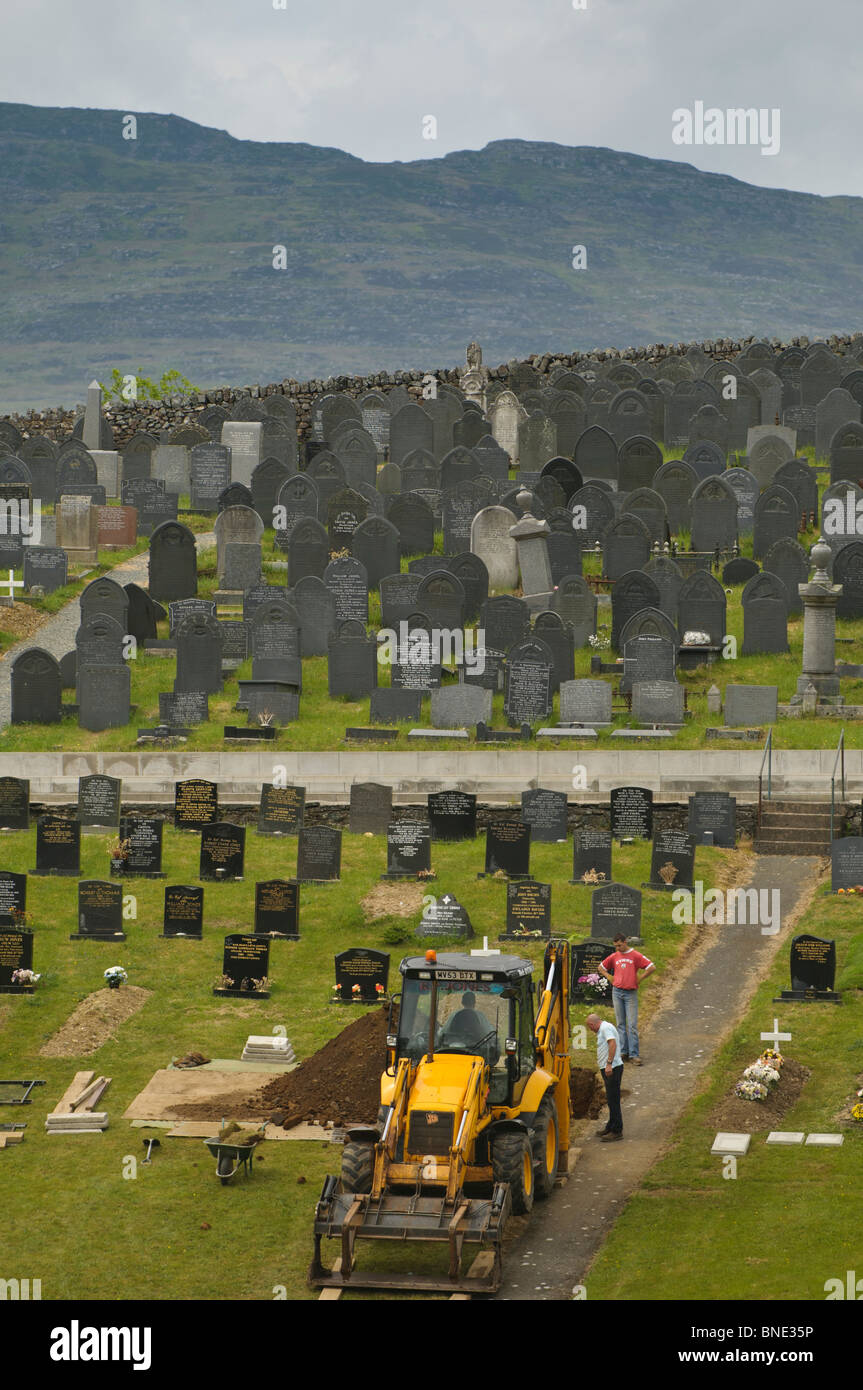 Grave Digging High Resolution Stock Photography and Images - Alamy